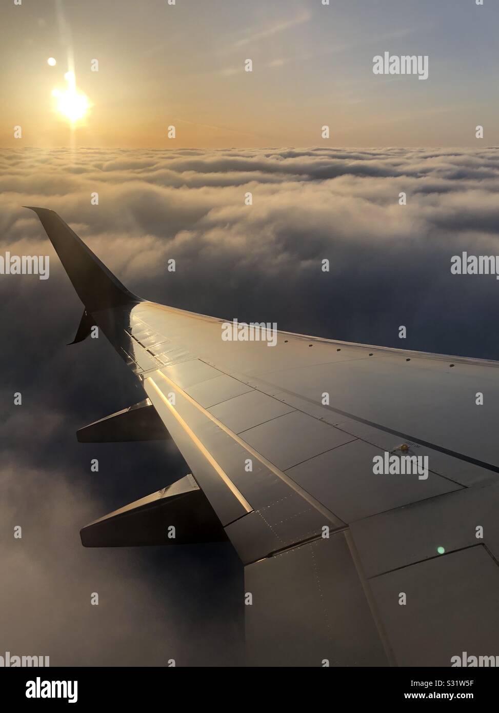 The flying clouds hi-res stock photography and images - Alamy