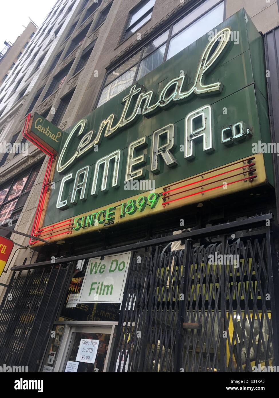 Chicago camera hi-res stock photography and images - Alamy