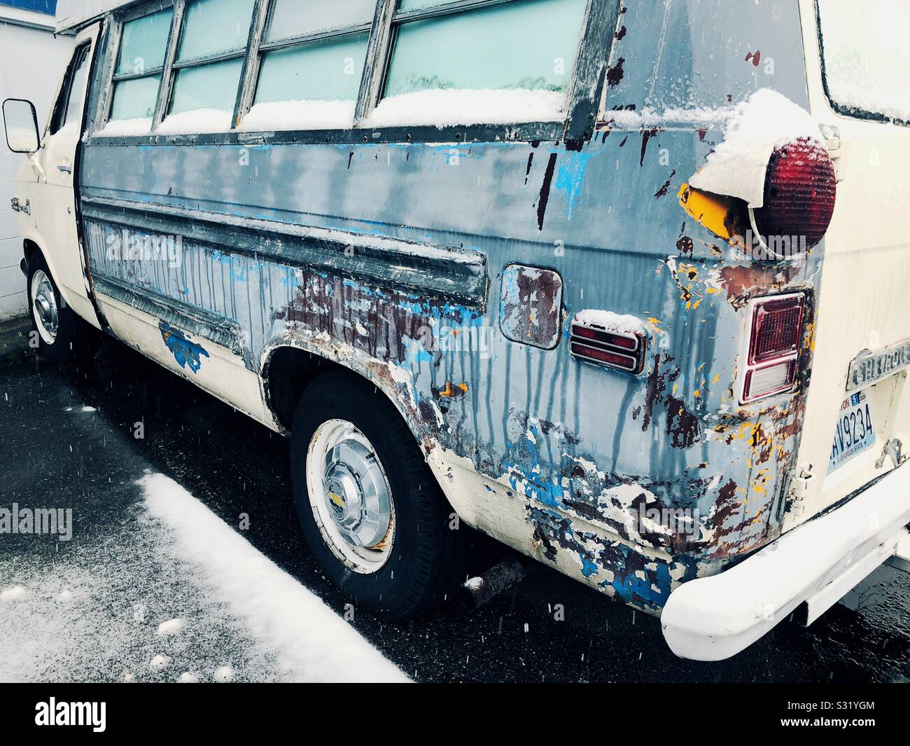 Vintage van hi-res stock photography and images - Alamy