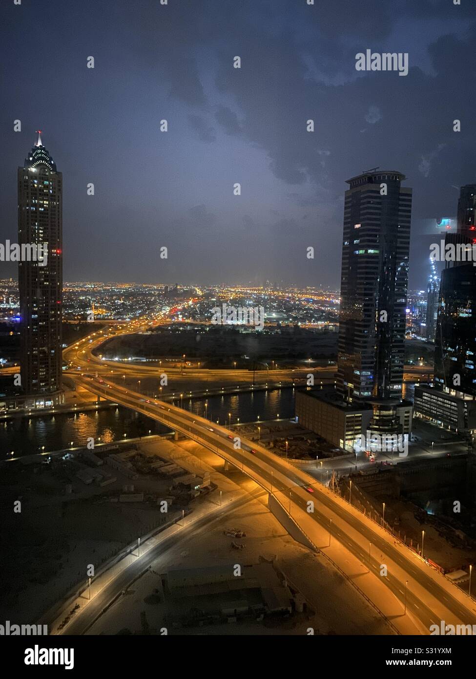Night life in dubai hi-res stock photography and images - Alamy