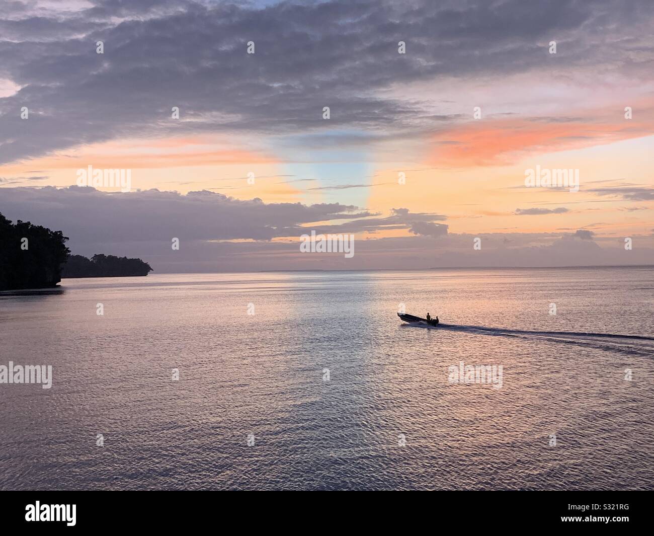 Kiriwina island hi-res stock photography and images - Alamy