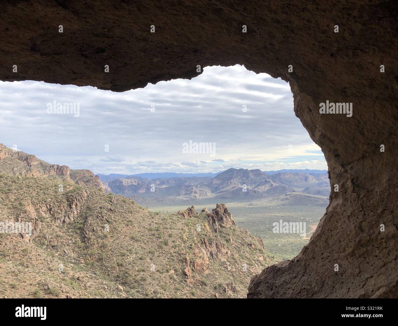 Wave cave hi-res stock photography and images - Alamy