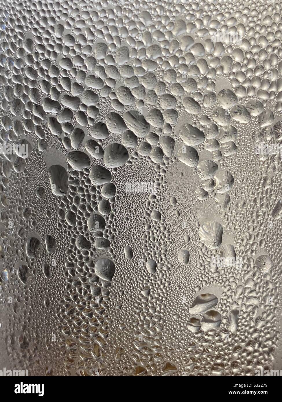 Condensation drops hi-res stock photography and images - Alamy