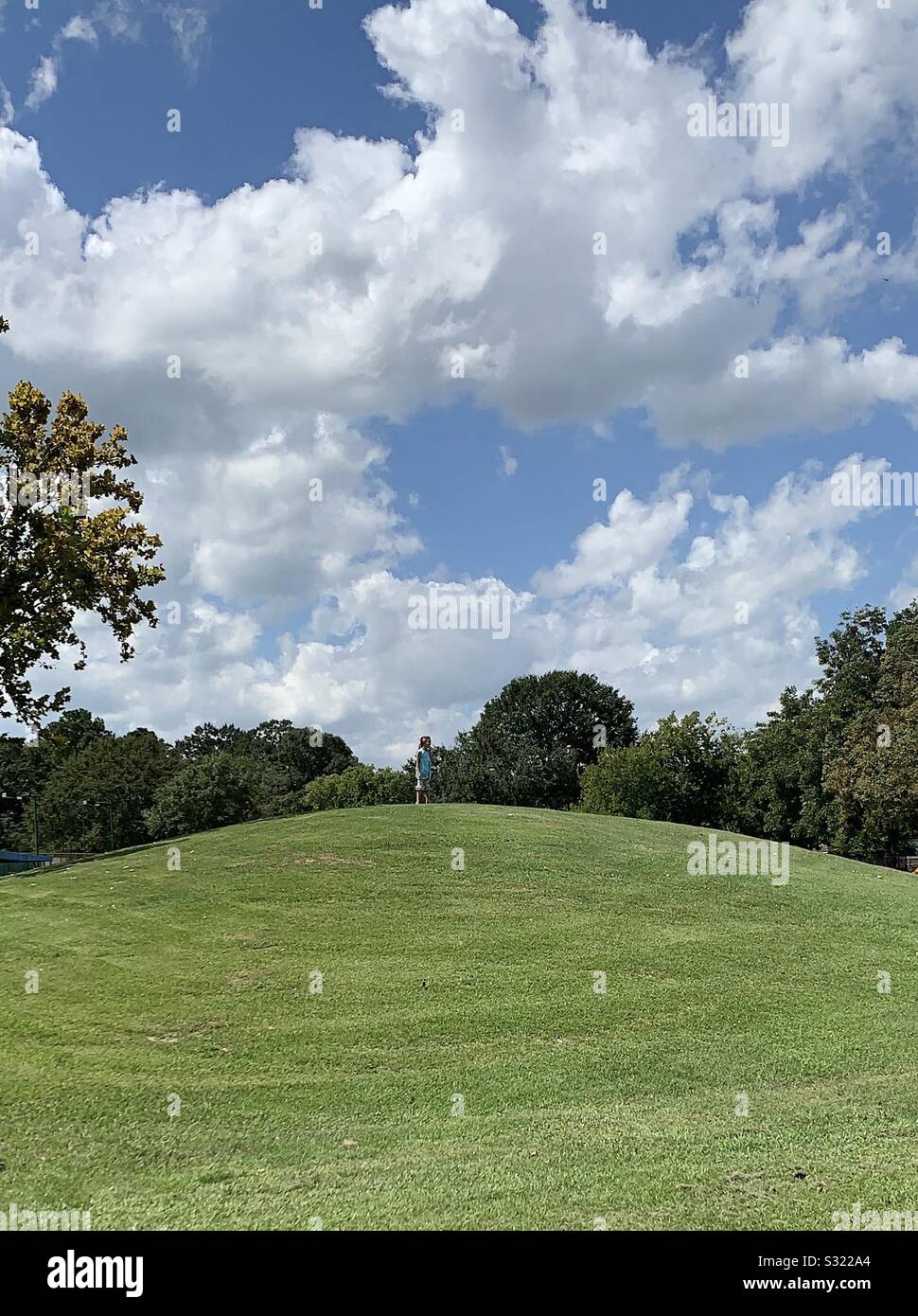 Big hill hi-res stock photography and images - Alamy