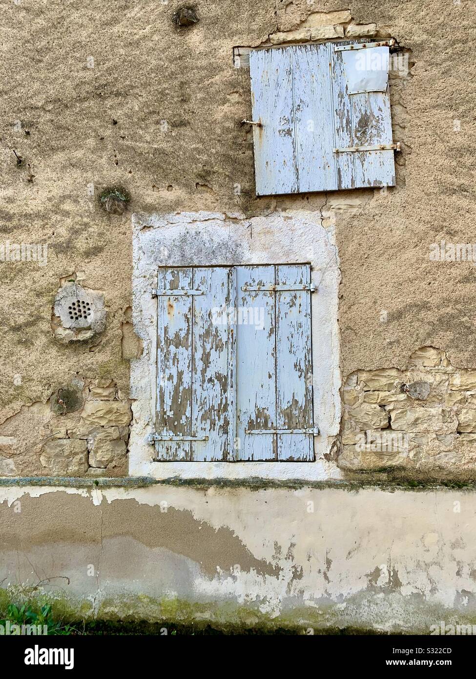 Precy france hi-res stock photography and images - Alamy