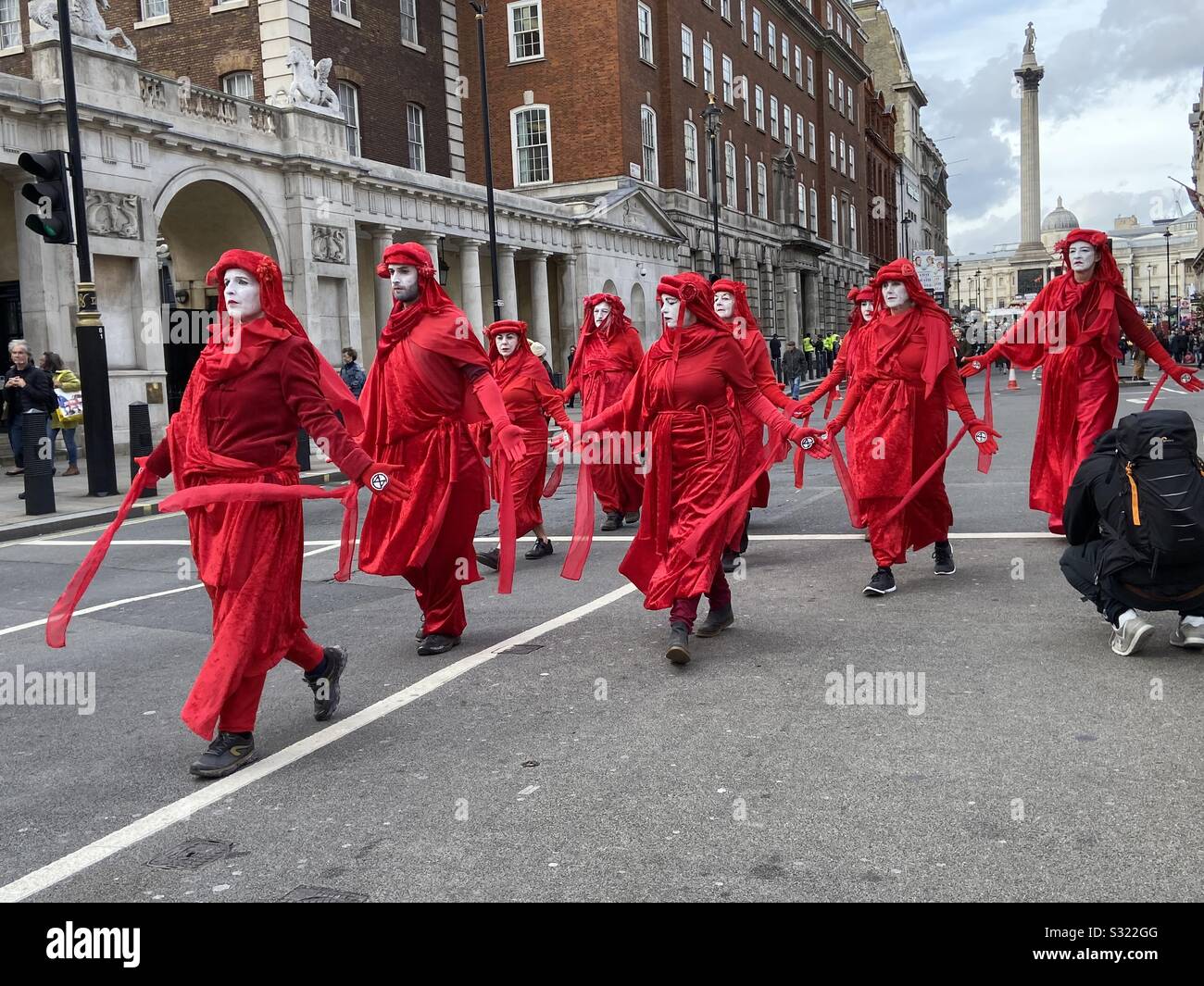 Handmaids protest hi-res stock photography and images - Alamy