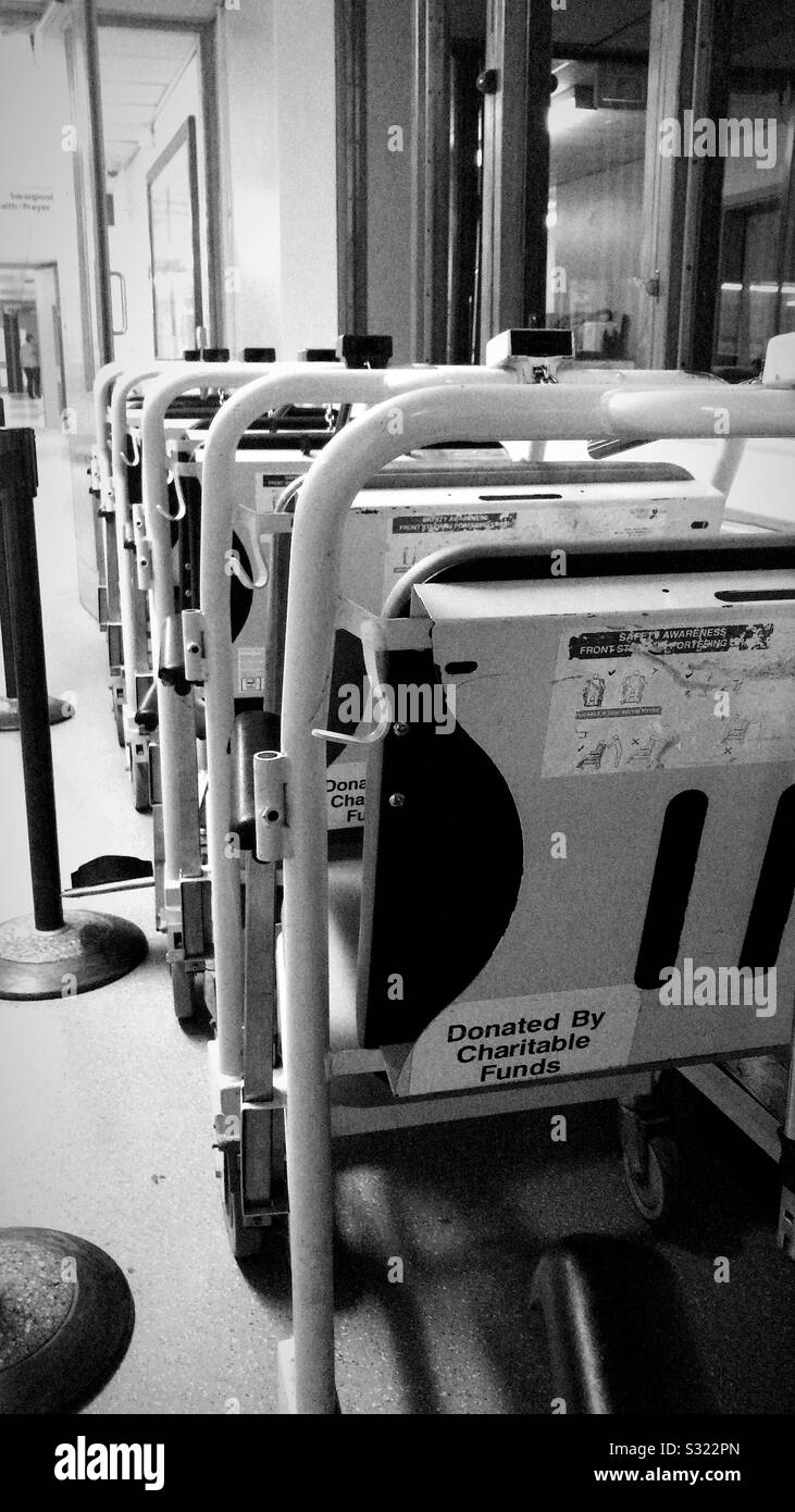 Hospital black and hi-res stock photography and images - Alamy