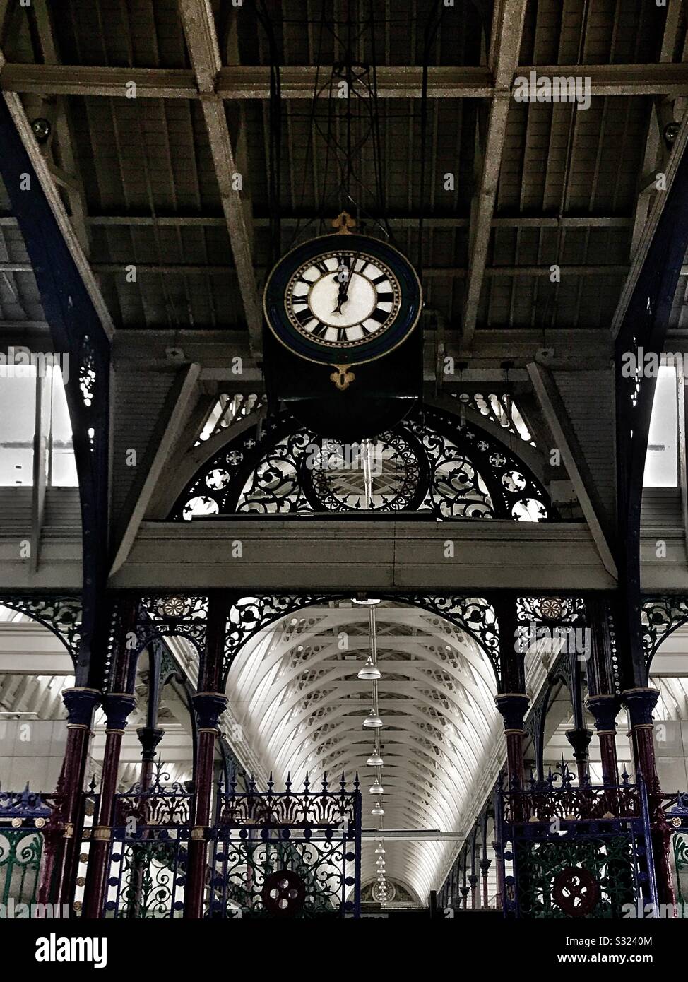 Interior smithfield market london hi-res stock photography and images ...