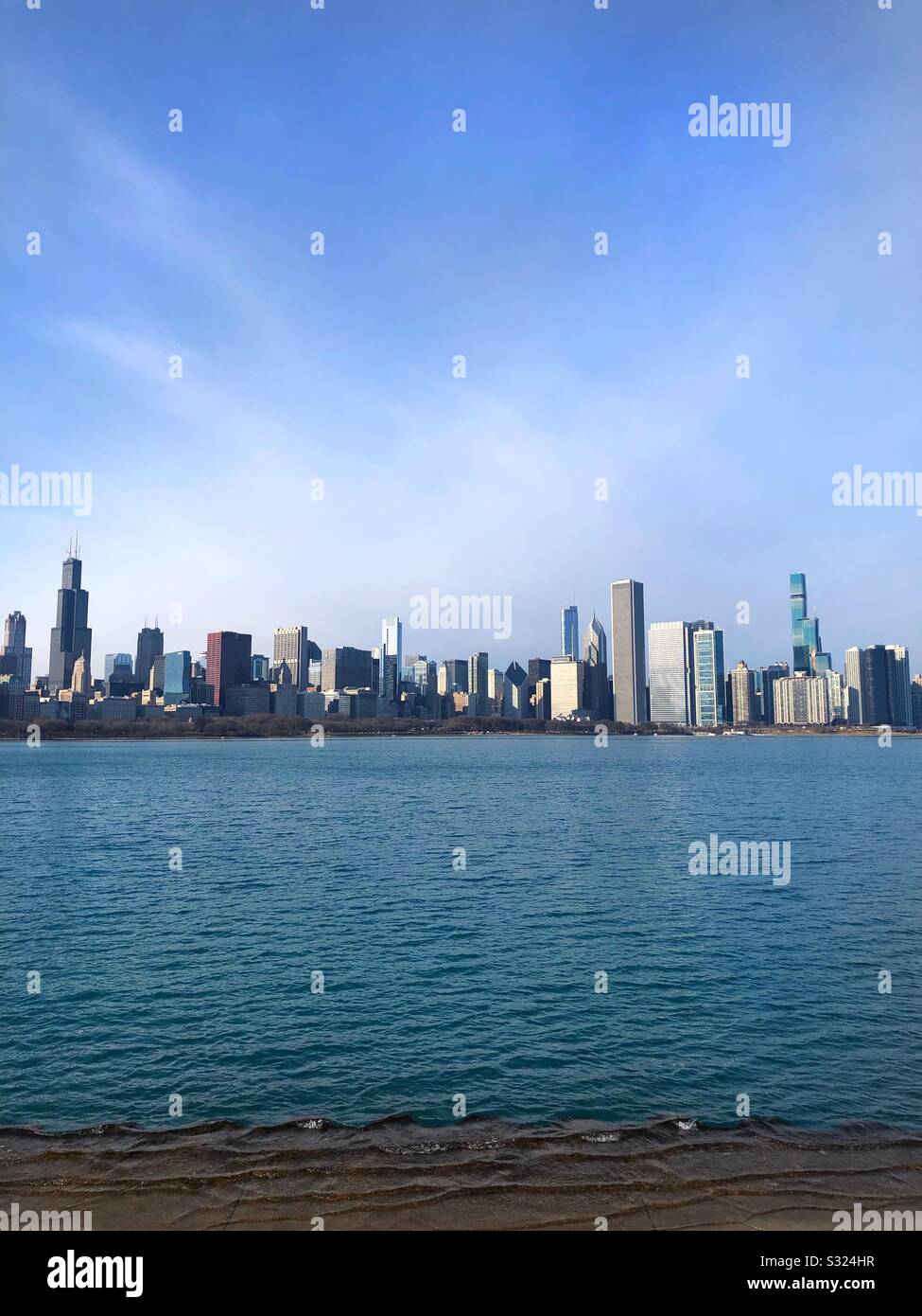 Chicago skyline buildings hi-res stock photography and images - Alamy