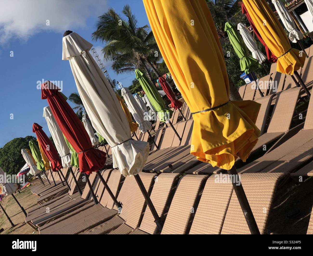 Bright colours hi-res stock photography and images - Alamy