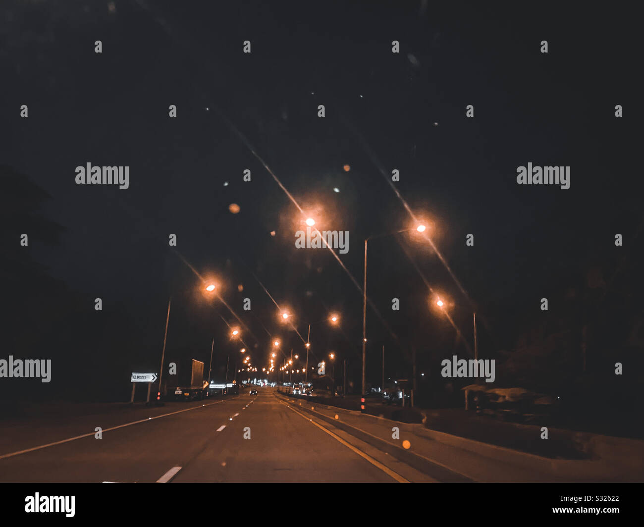 Light at night time hi-res stock photography and images - Alamy