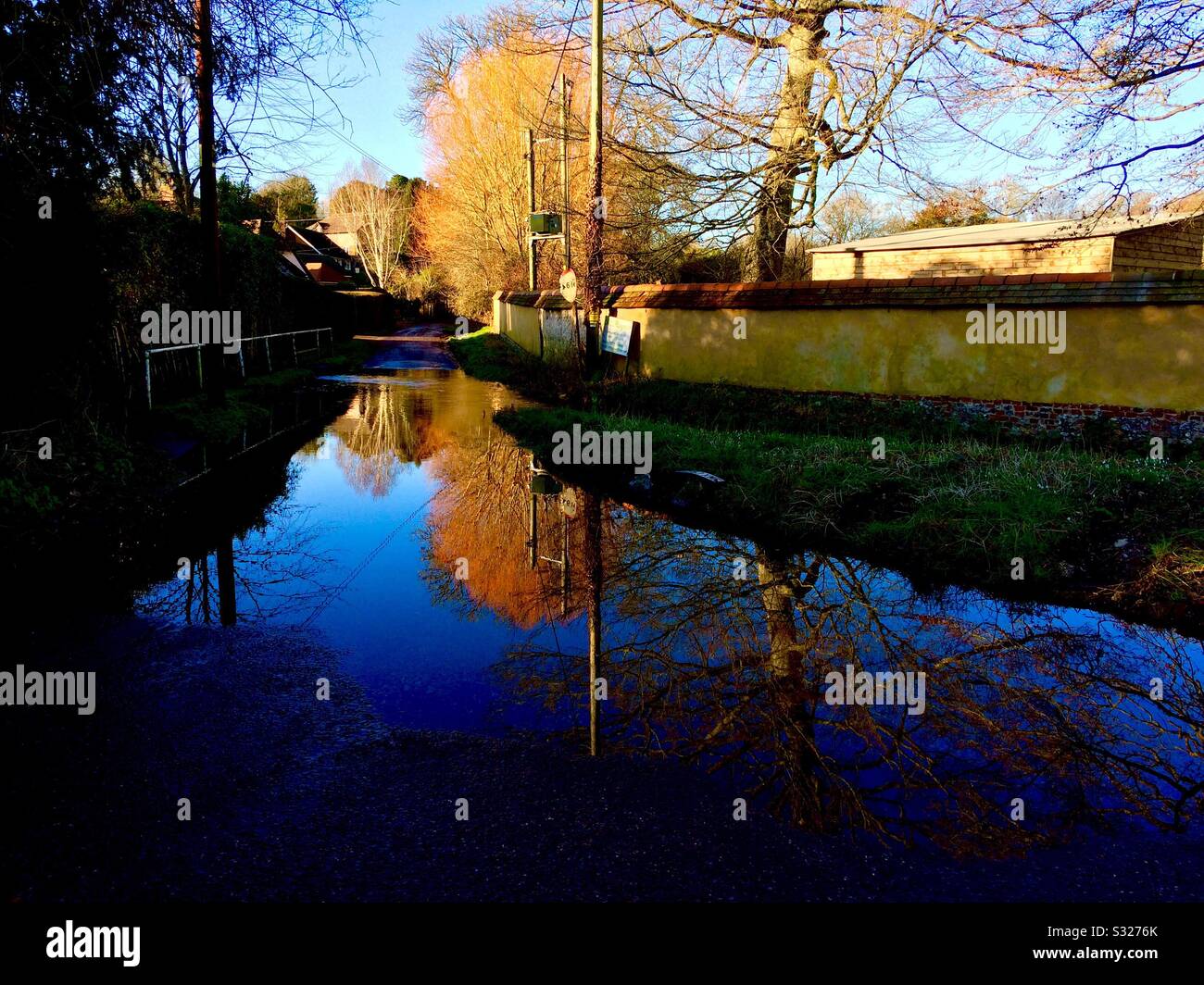 Wallop village hi-res stock photography and images - Alamy