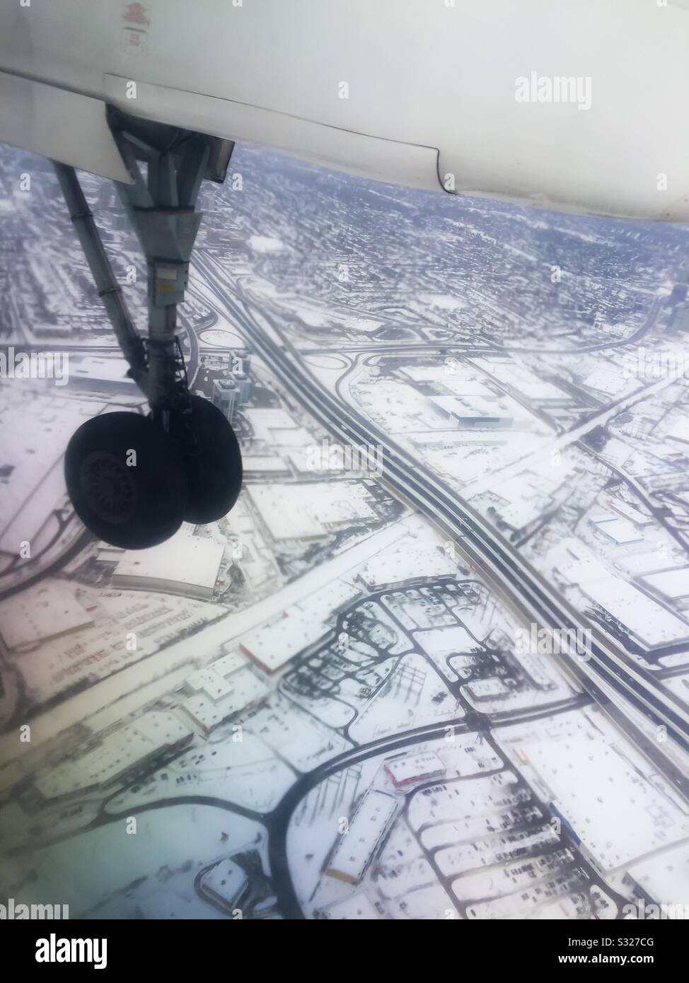 Monochromatic cityscape hi-res stock photography and images - Alamy