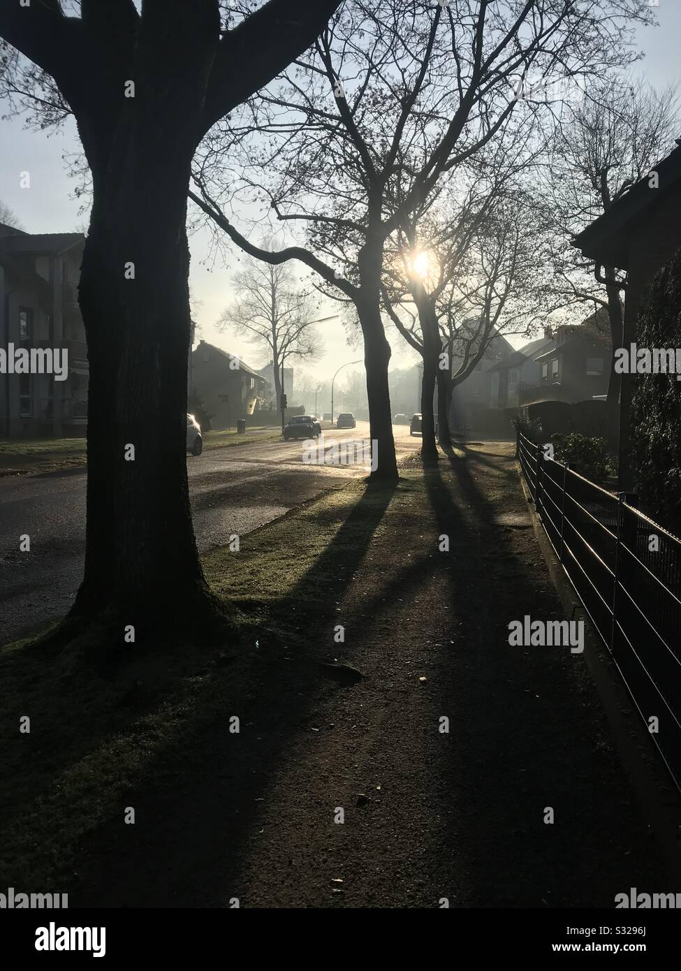 Foggy street hi-res stock photography and images - Alamy