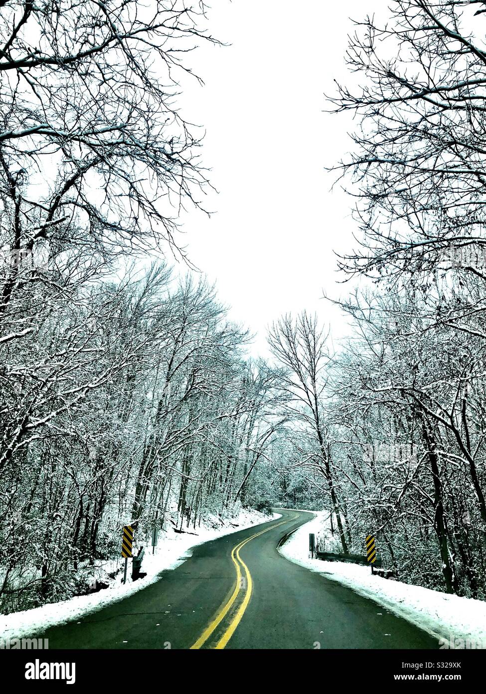 Back roads hi-res stock photography and images - Alamy