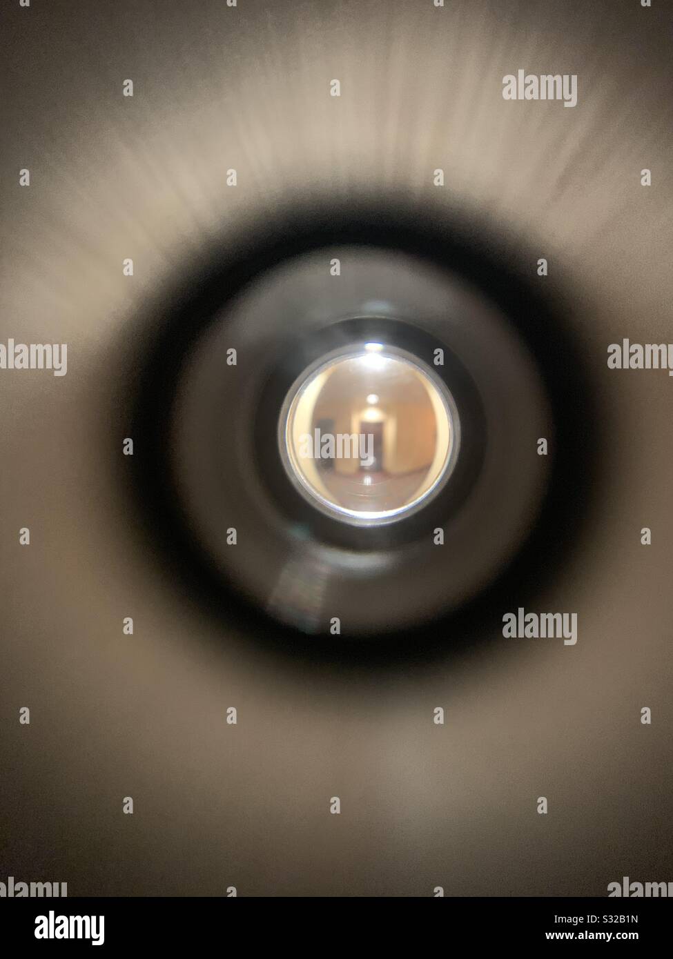 Peephole hi-res stock photography and images - Alamy