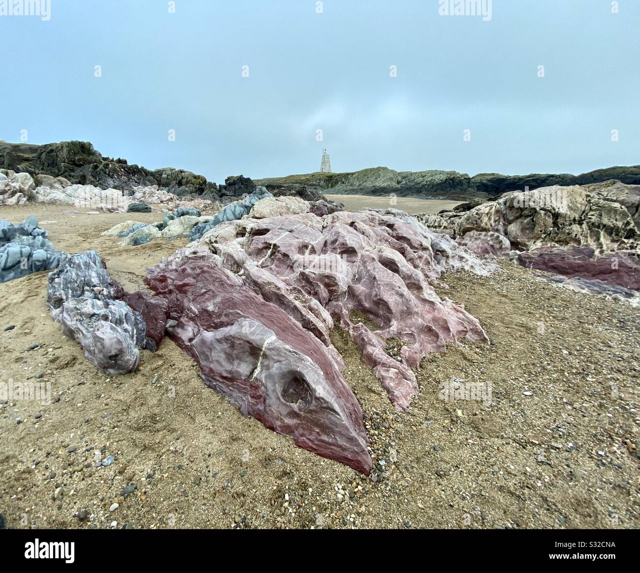 Sleeping dragon hi-res stock photography and images - Alamy