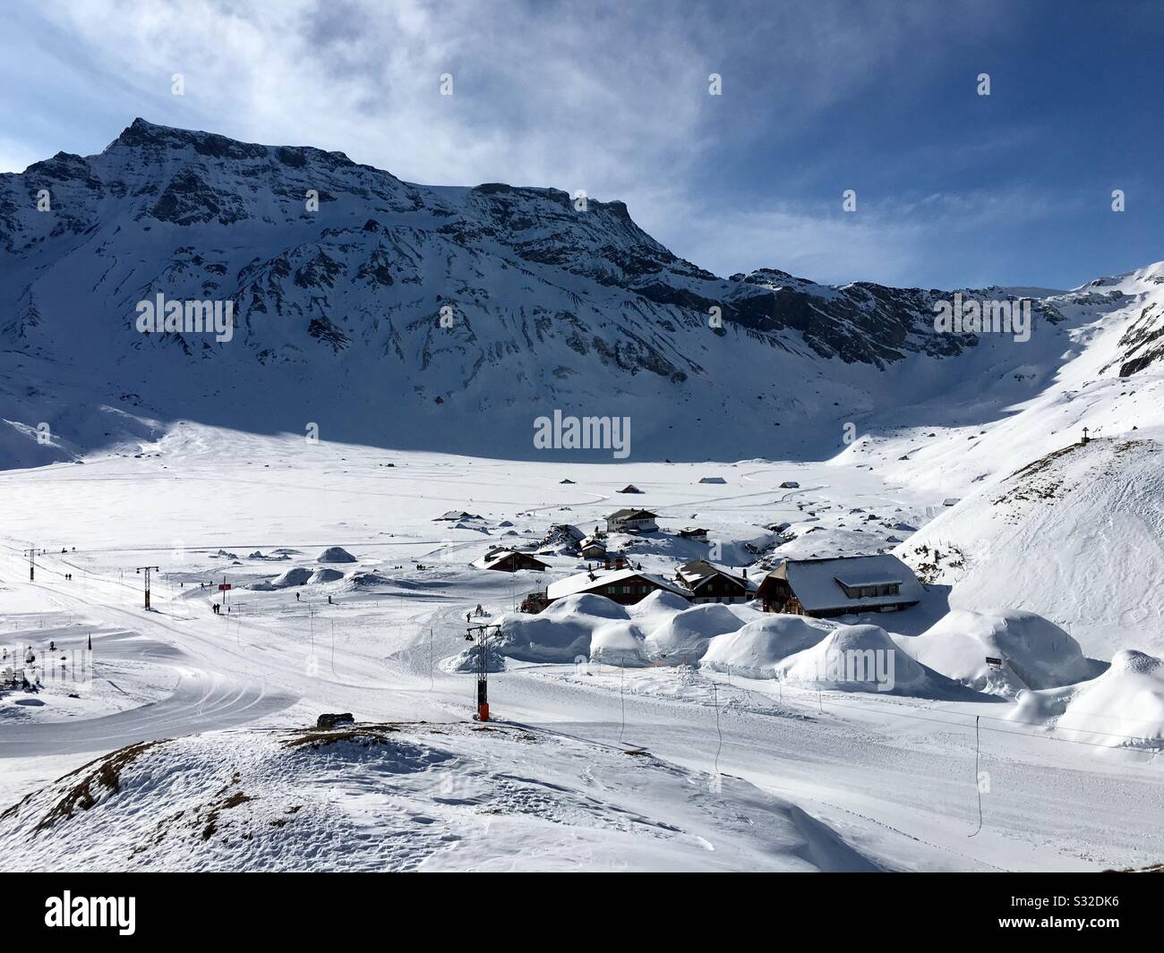 Igloos High Resolution Stock Photography and Images - Alamy