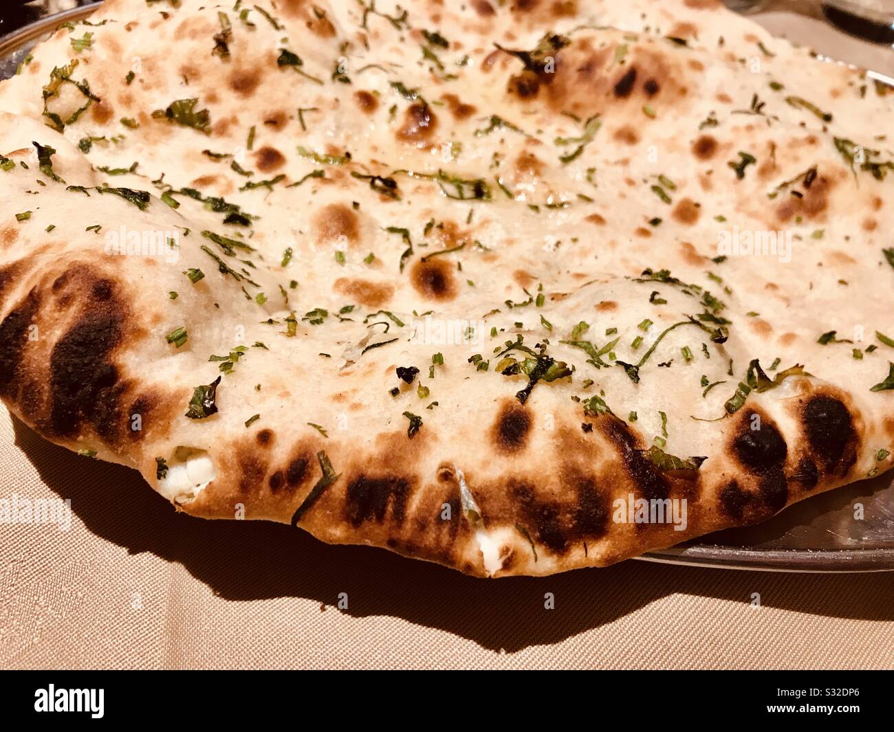 Large naan bread hi-res stock photography and images - Alamy