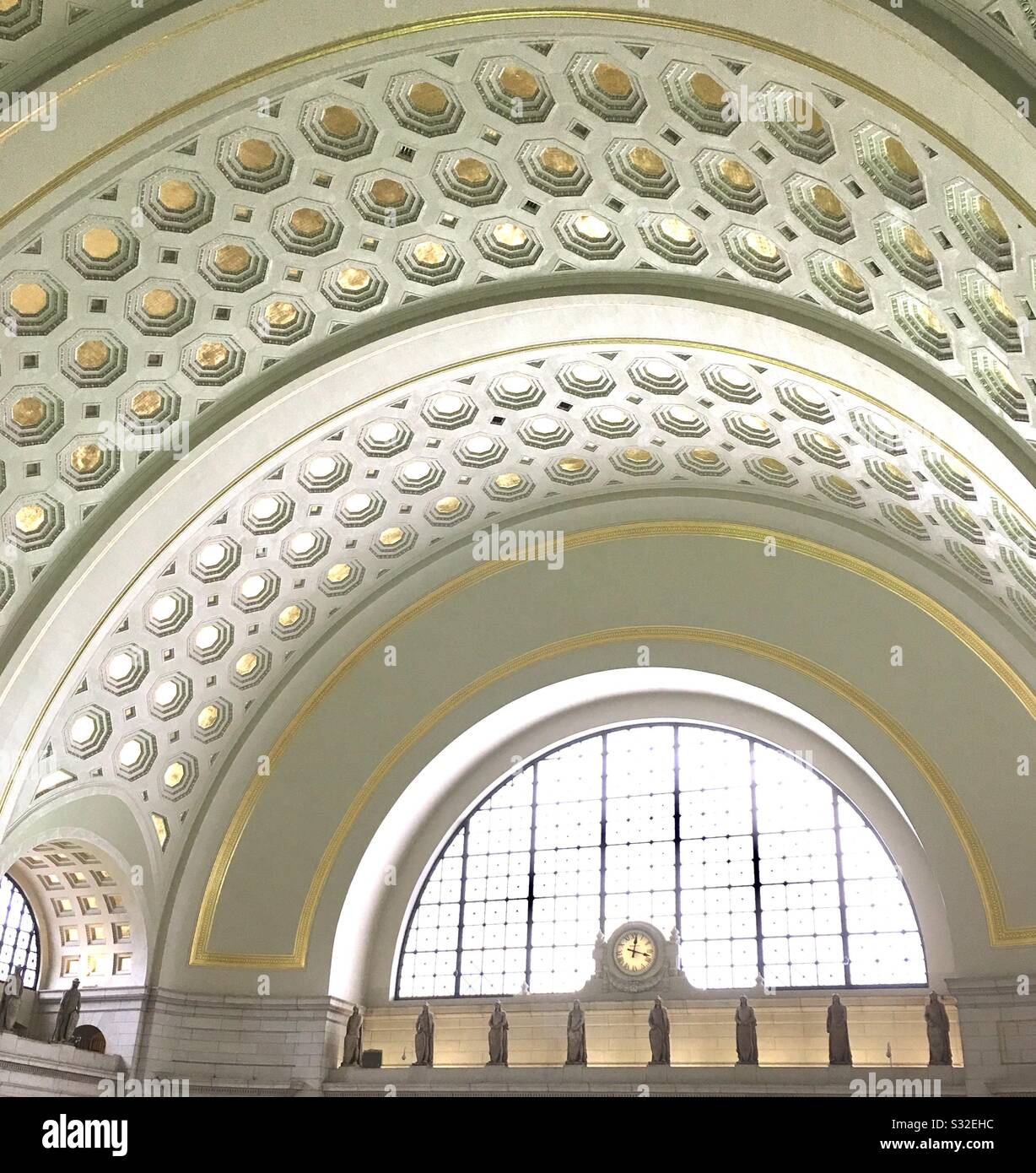 Union station design hi-res stock photography and images - Alamy