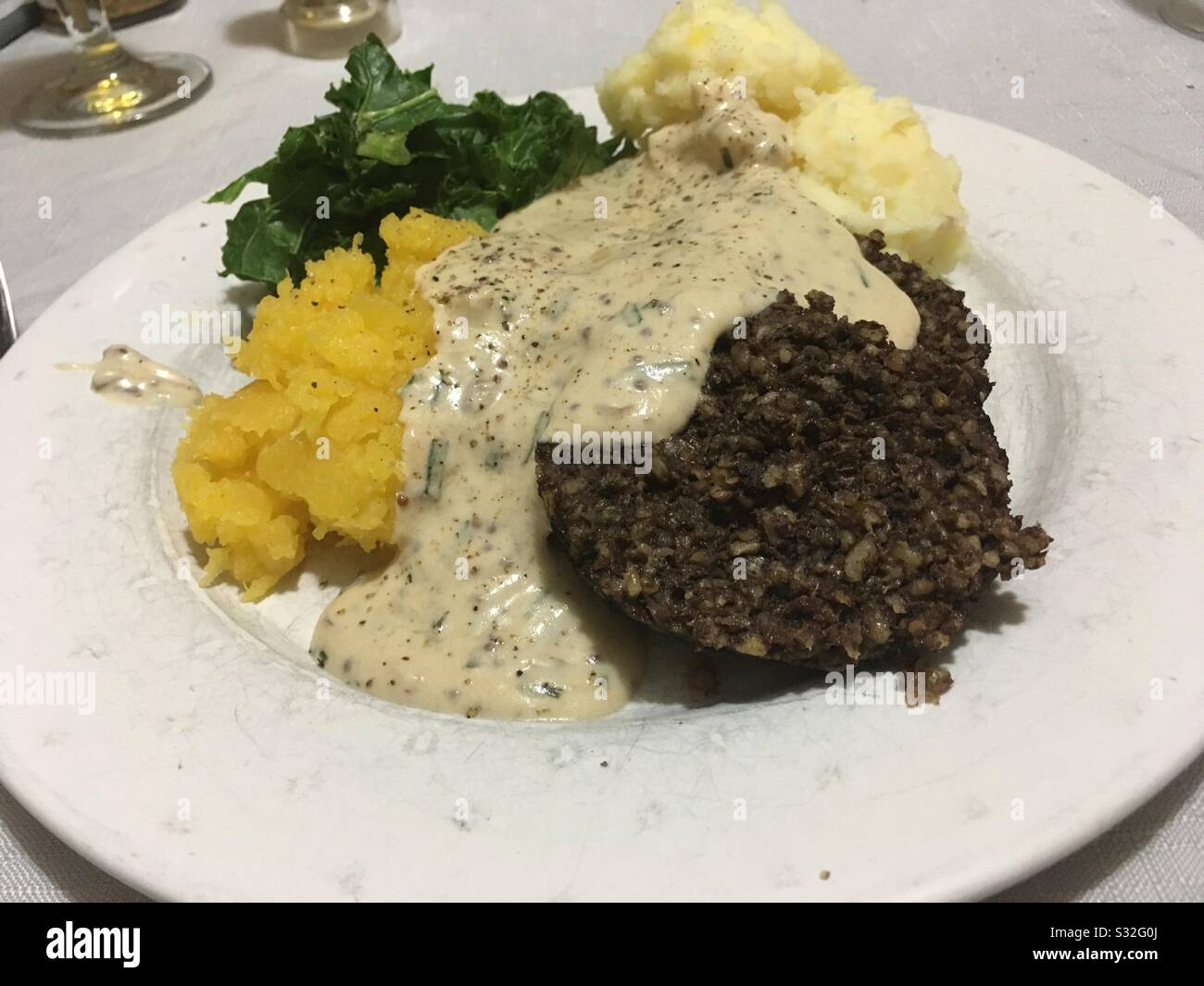Burns supper hi-res stock photography and images - Alamy