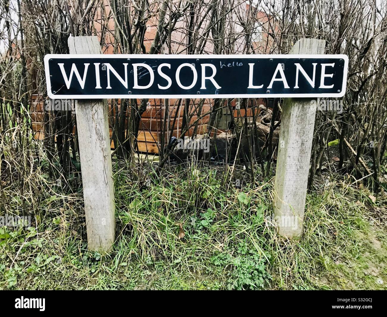 Countryside village sign uk windsor hi-res stock photography and images ...