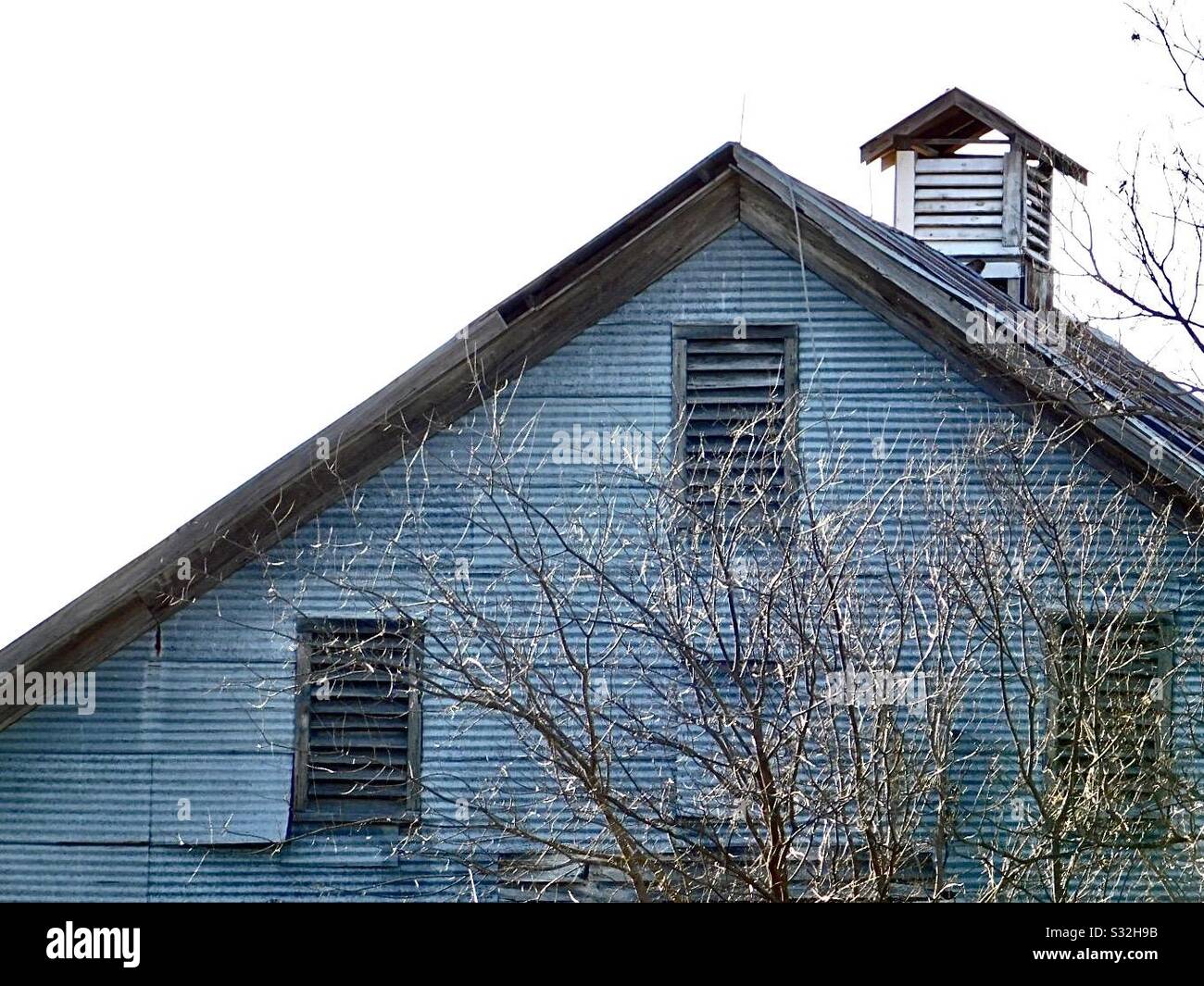 Slotted windows hi-res stock photography and images - Alamy