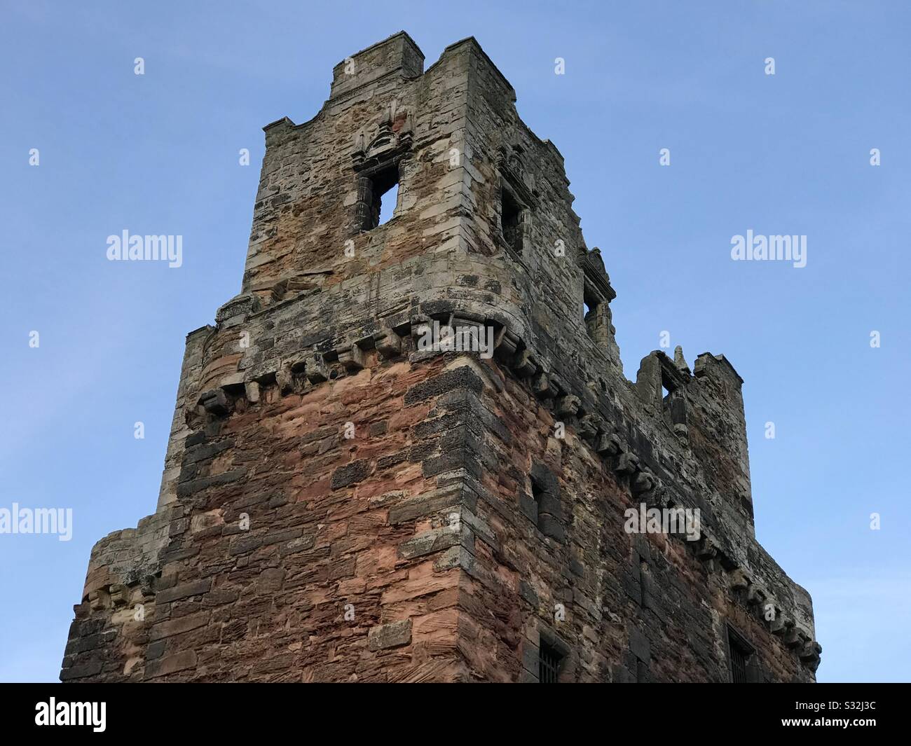 Tower with blue skies hi-res stock photography and images - Alamy