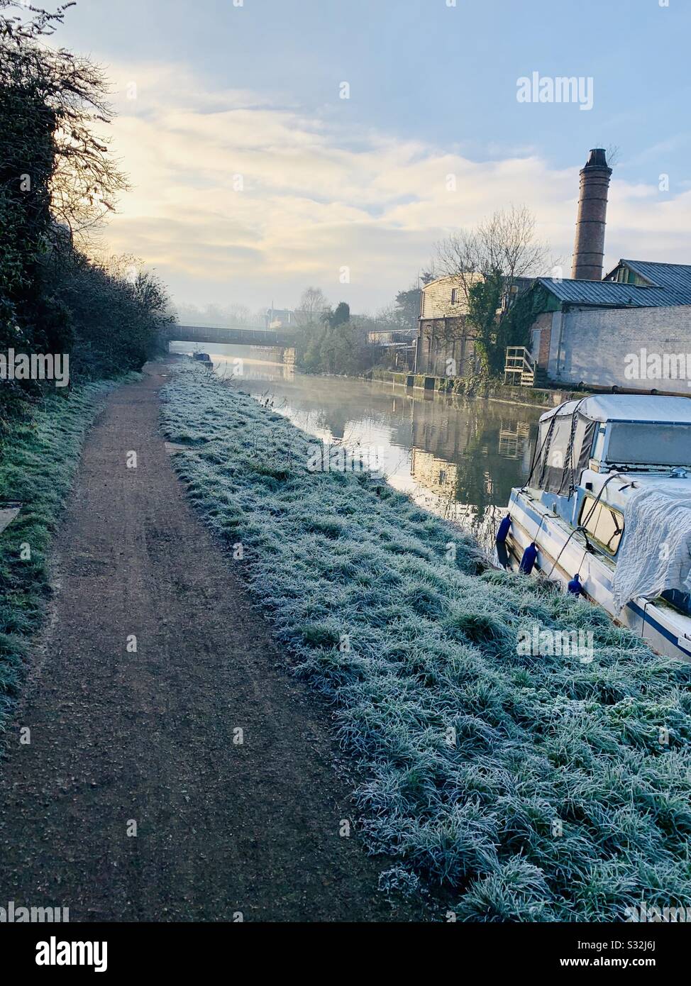 Frosty boat hi-res stock photography and images - Alamy