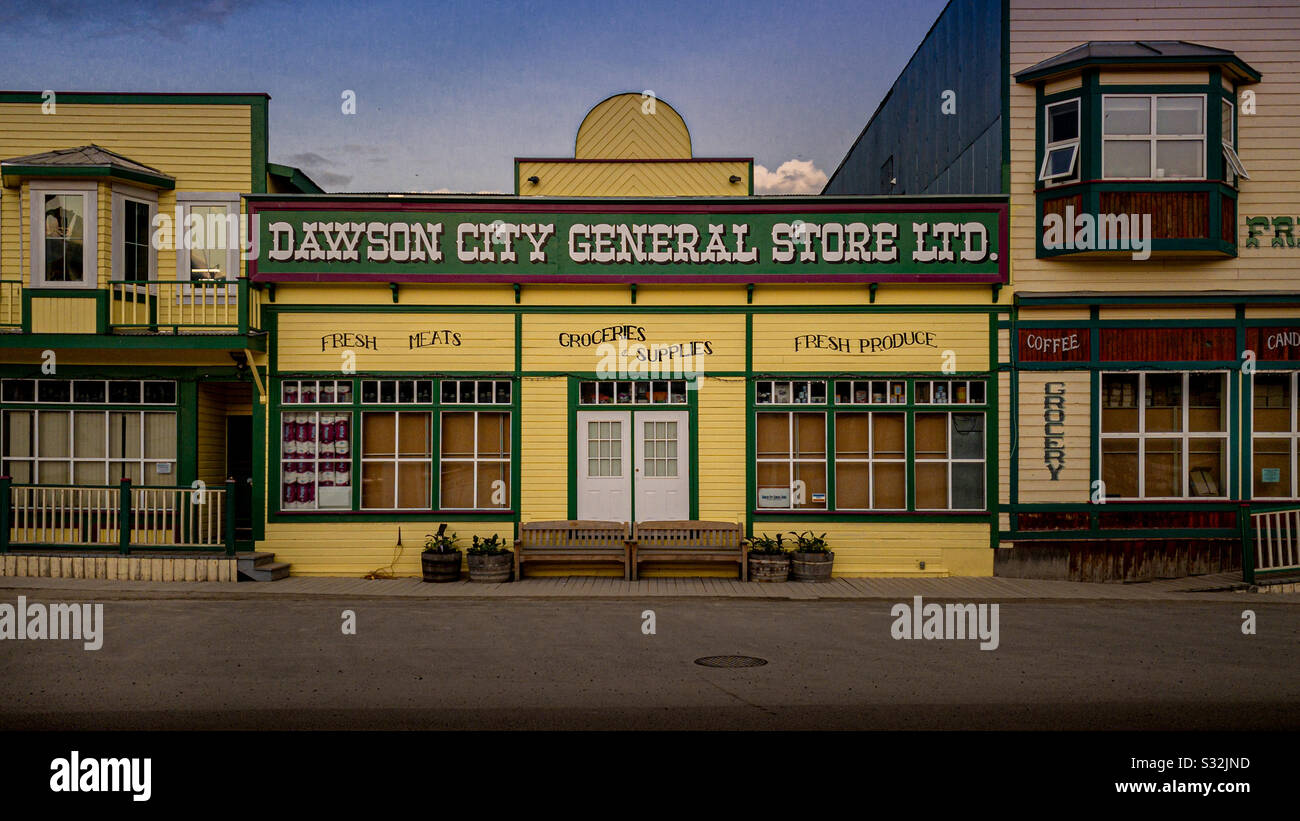 Dawson city hi-res stock photography and images - Alamy
