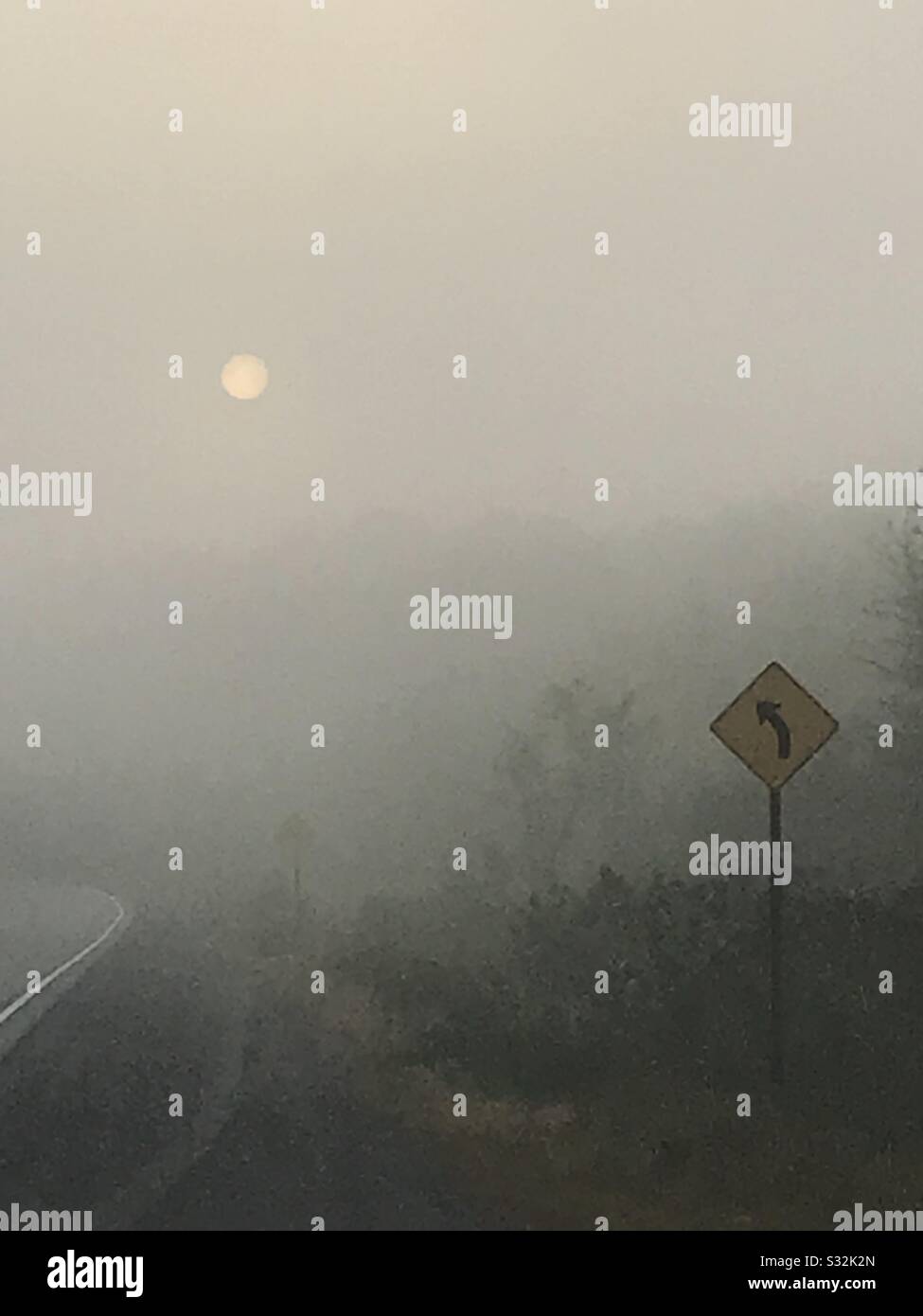 Ahead of the curve hi-res stock photography and images - Alamy