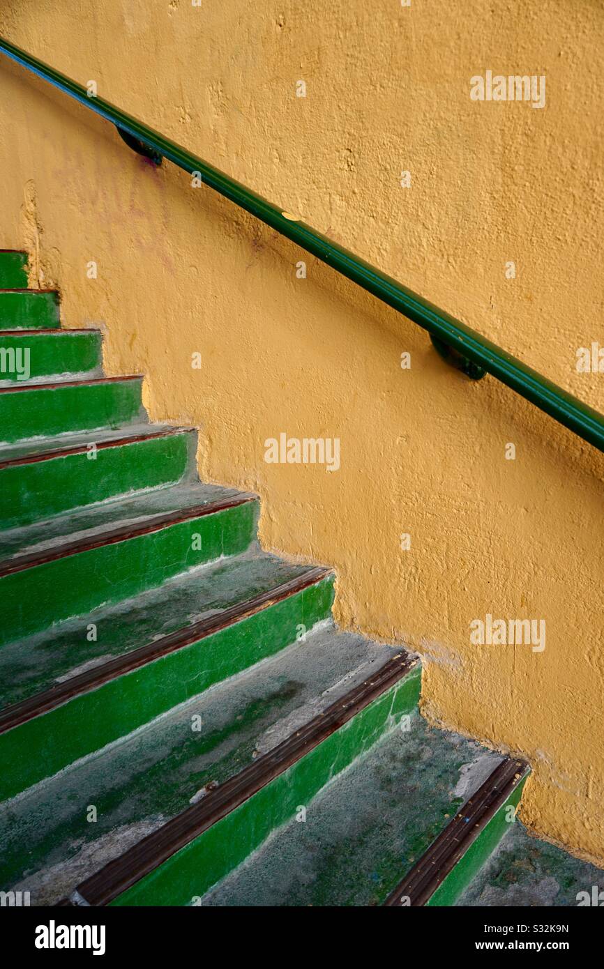 Stairs to the wall hi-res stock photography and images - Alamy