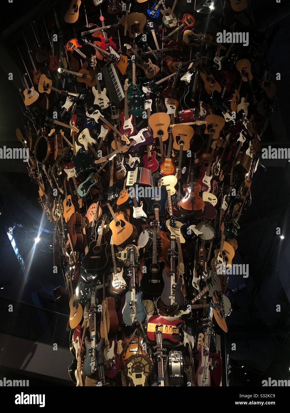 Mopop hi-res stock photography and images - Alamy