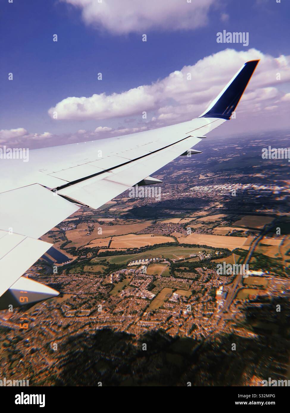 England plane hi-res stock photography and images - Alamy