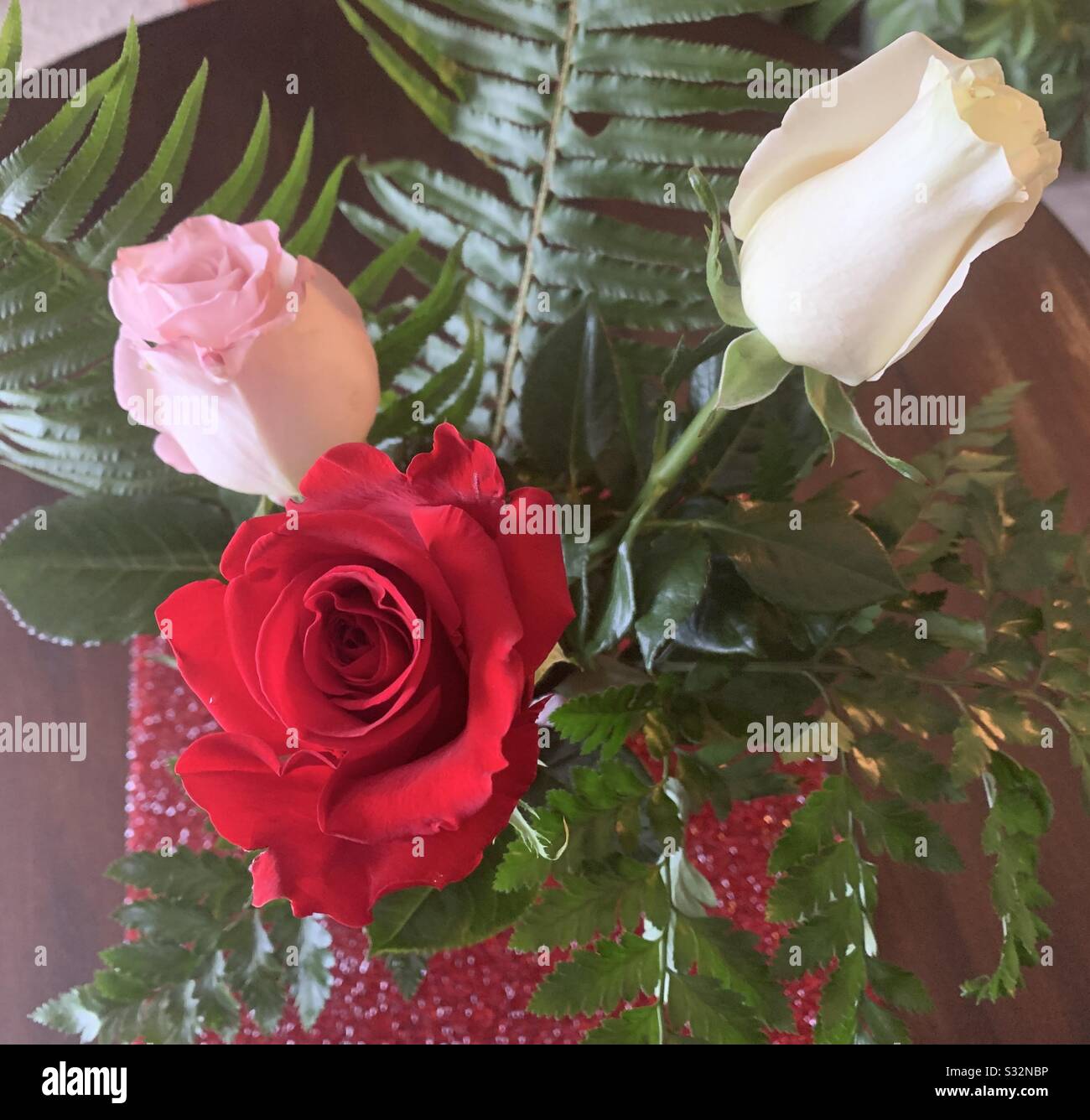 Roses And Fern High Resolution Stock Photography and Images - Alamy