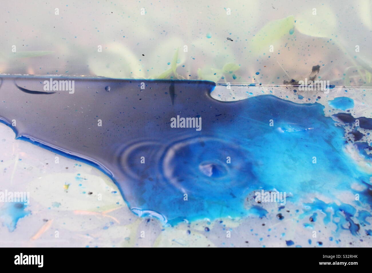 Blue dye hi-res stock photography and images - Alamy