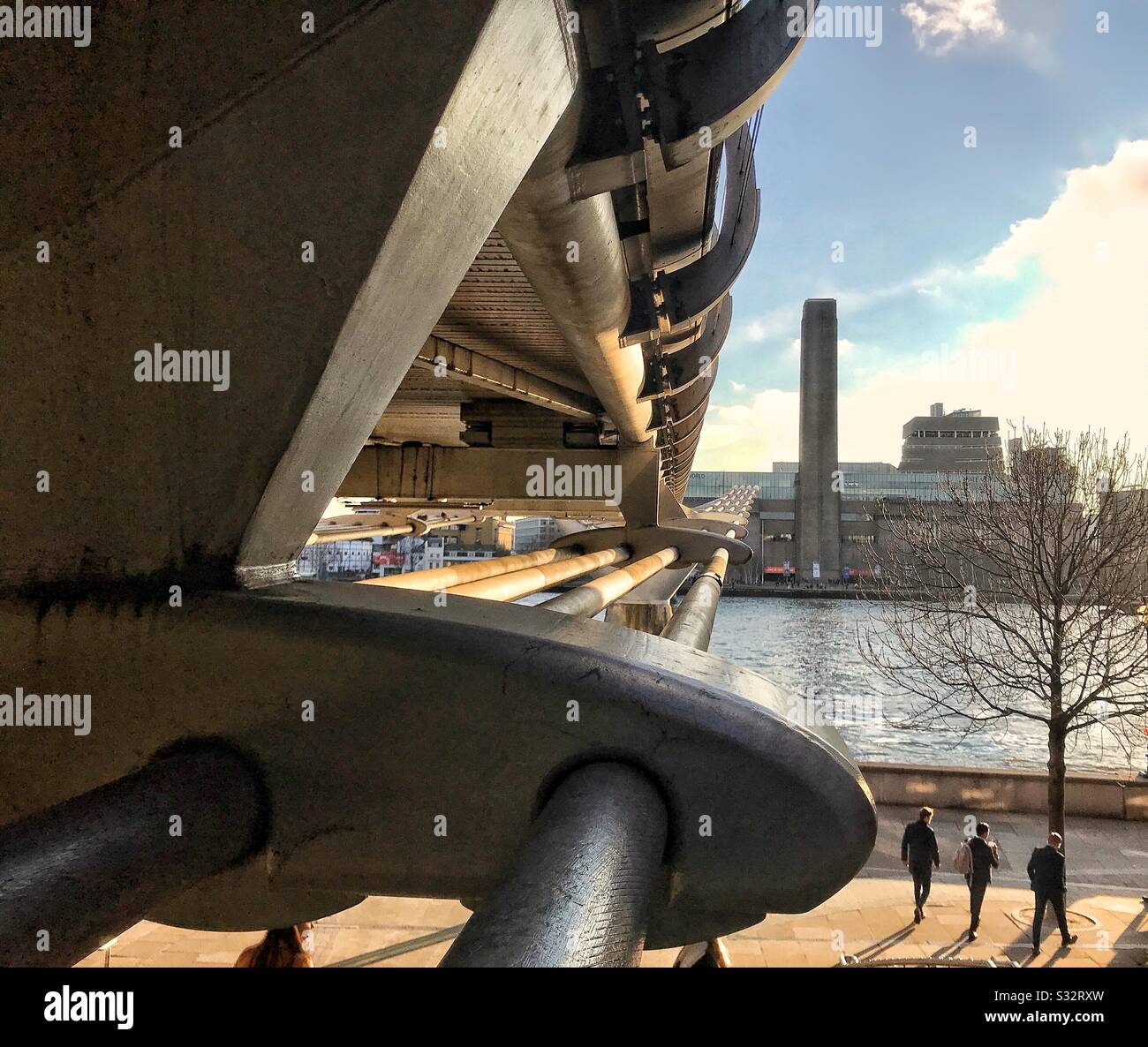 London Tate Modern View High Resolution Stock Photography and Images ...