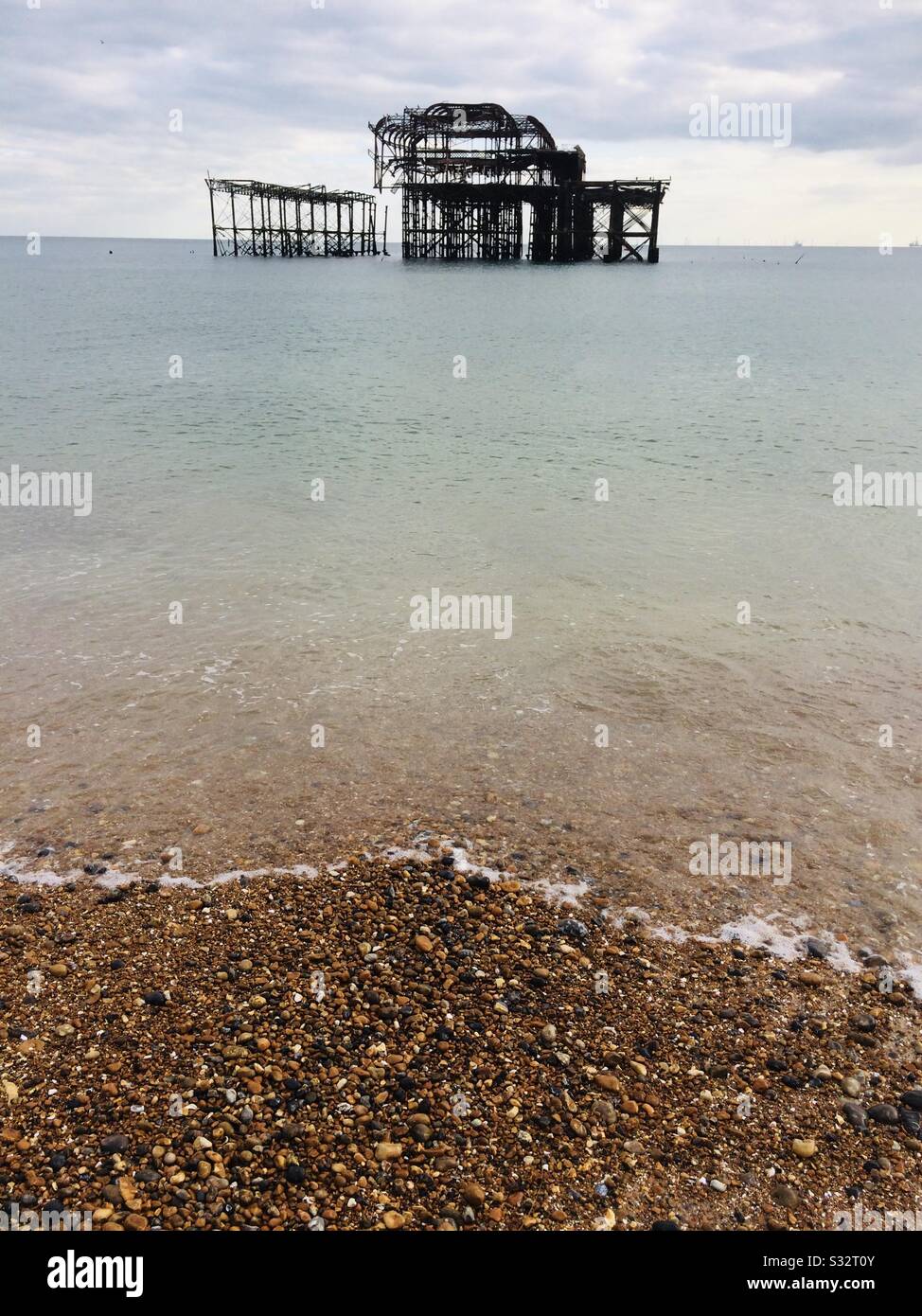 Old brighton pier hi-res stock photography and images - Alamy