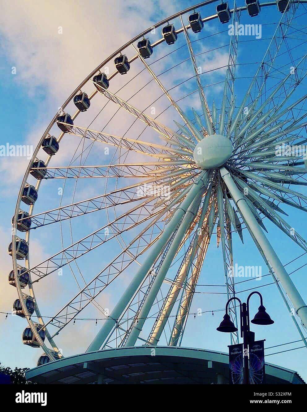 Niagara skywheel hi-res stock photography and images - Alamy