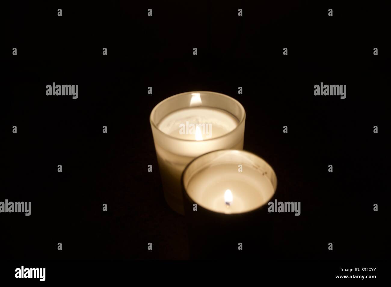 Image of candles hi-res stock photography and images - Alamy