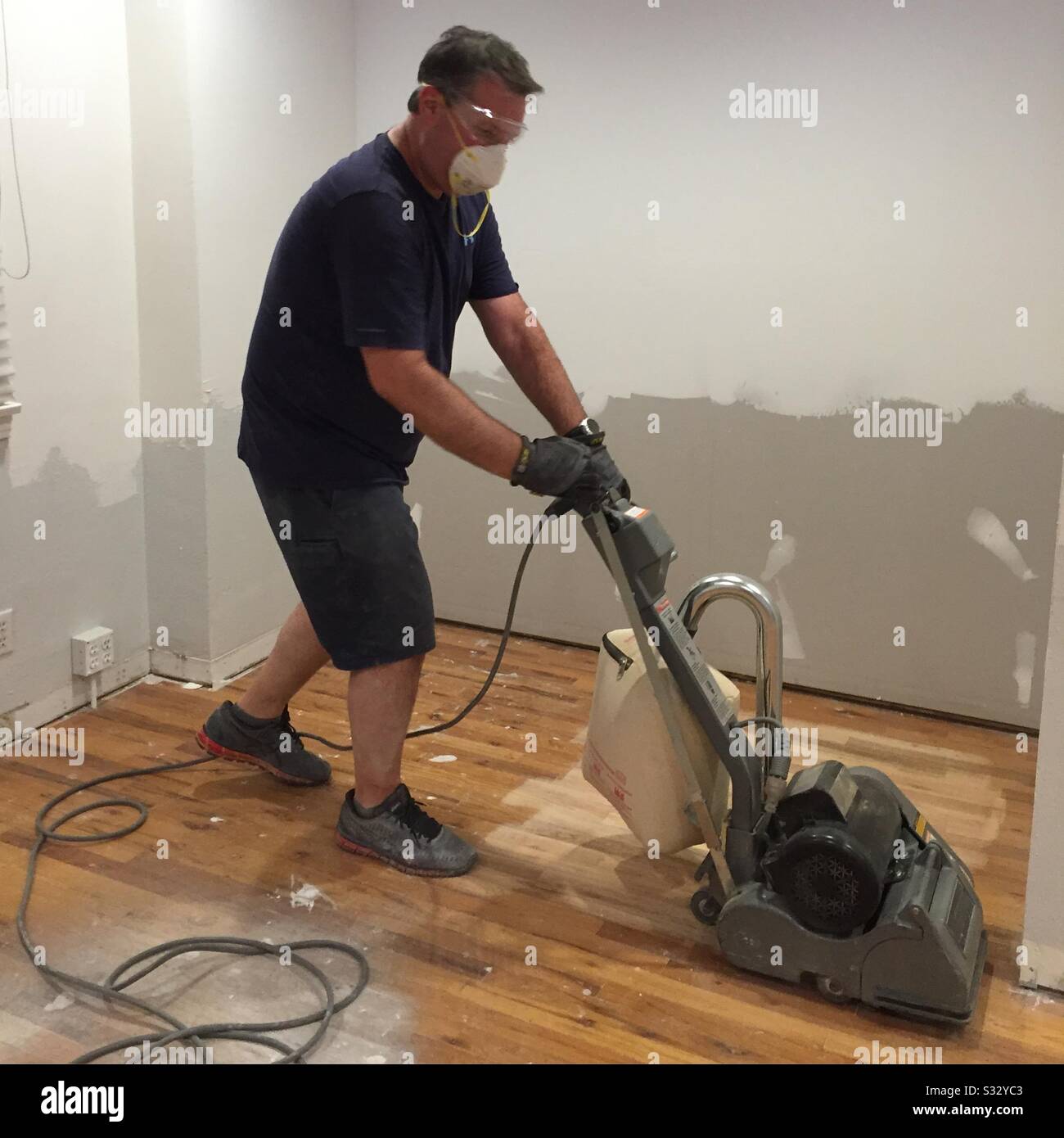 Reconstruction remodel hi-res stock photography and images - Alamy