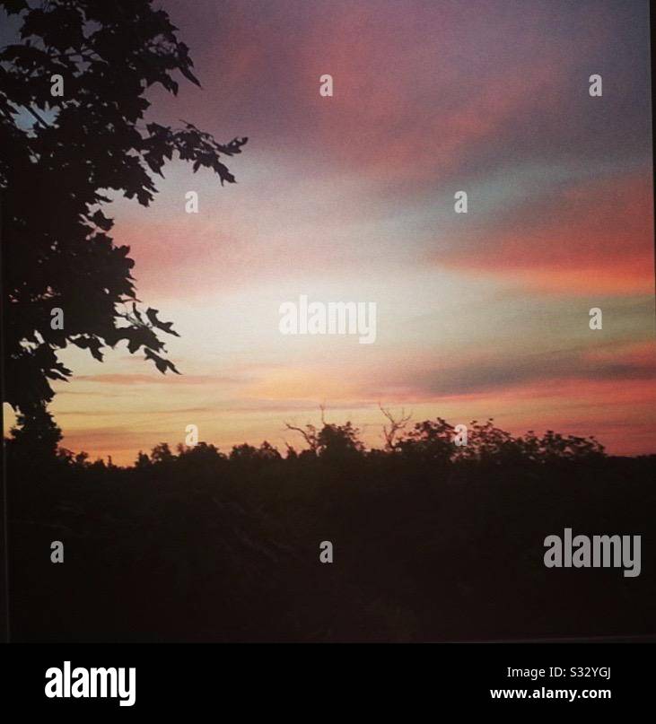 Dramatic skyline hi-res stock photography and images - Alamy