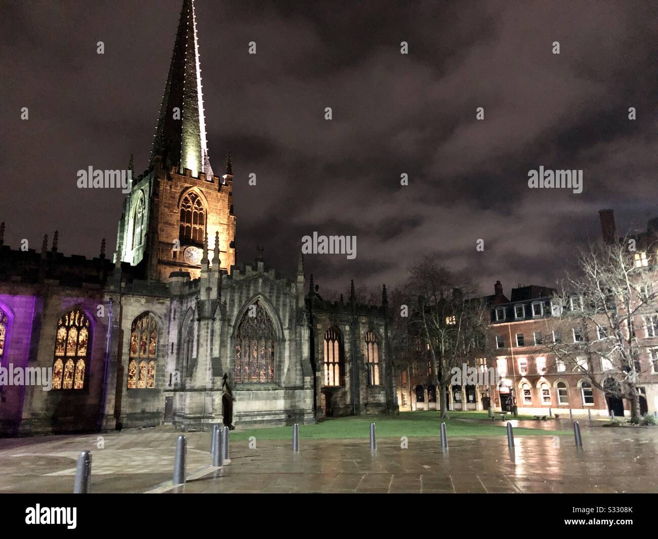 Sheffield cathedral hi-res stock photography and images - Alamy