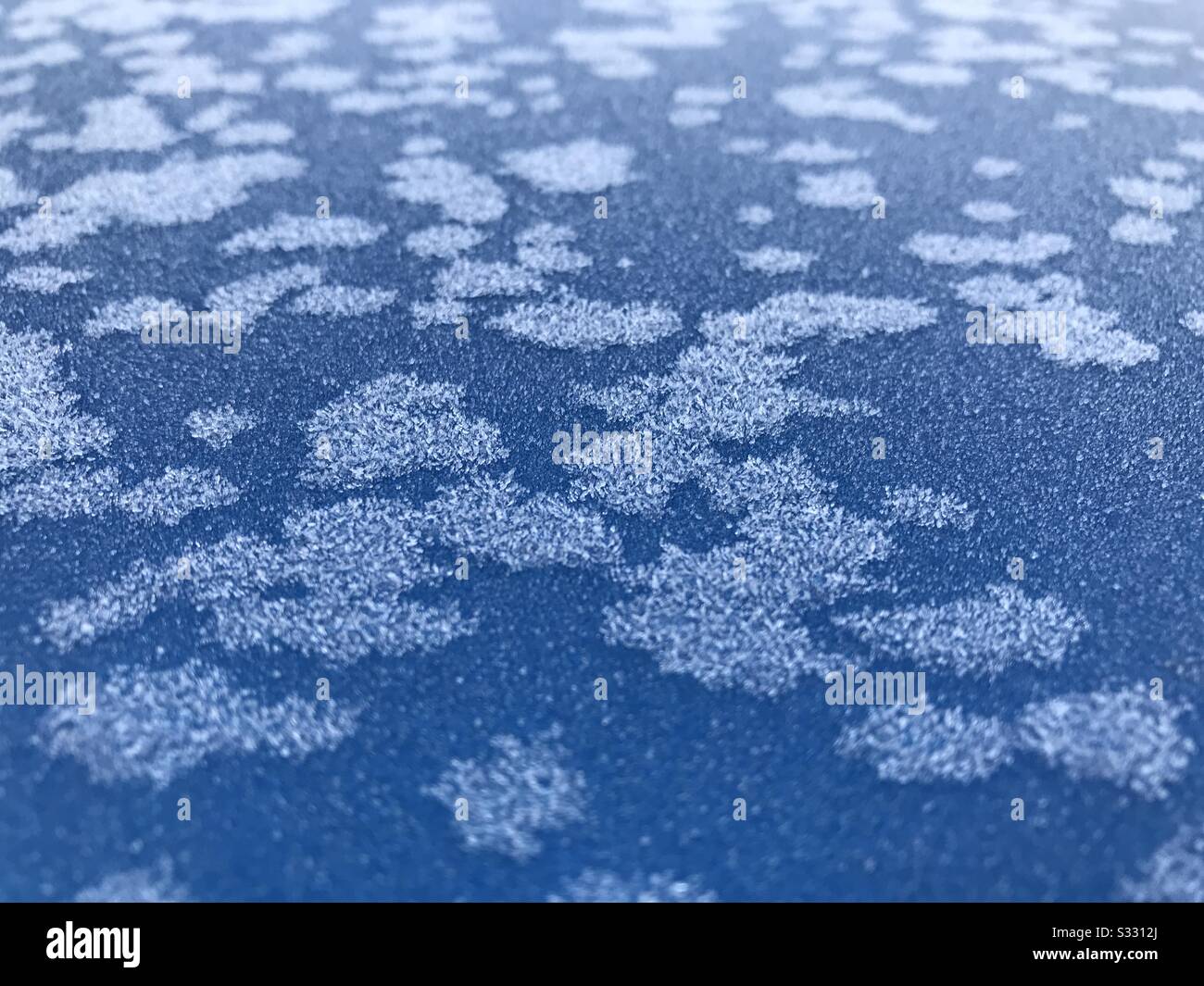 Frost patterns hi-res stock photography and images - Alamy