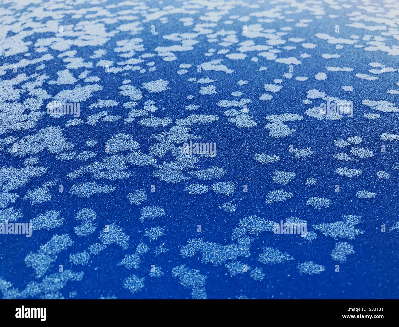 Blue frost patterns hi-res stock photography and images - Alamy