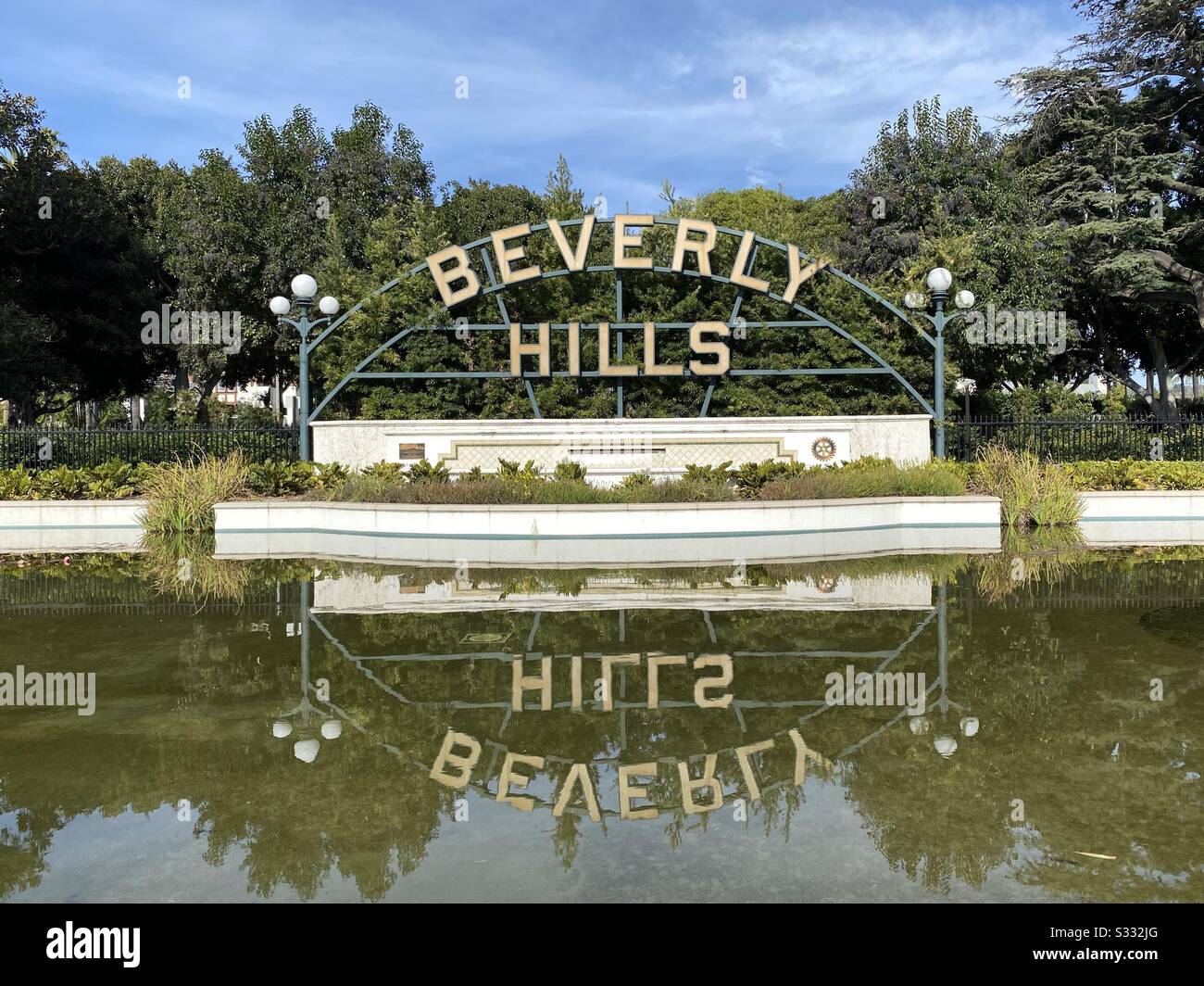 Beverly hills sign hi-res stock photography and images - Alamy