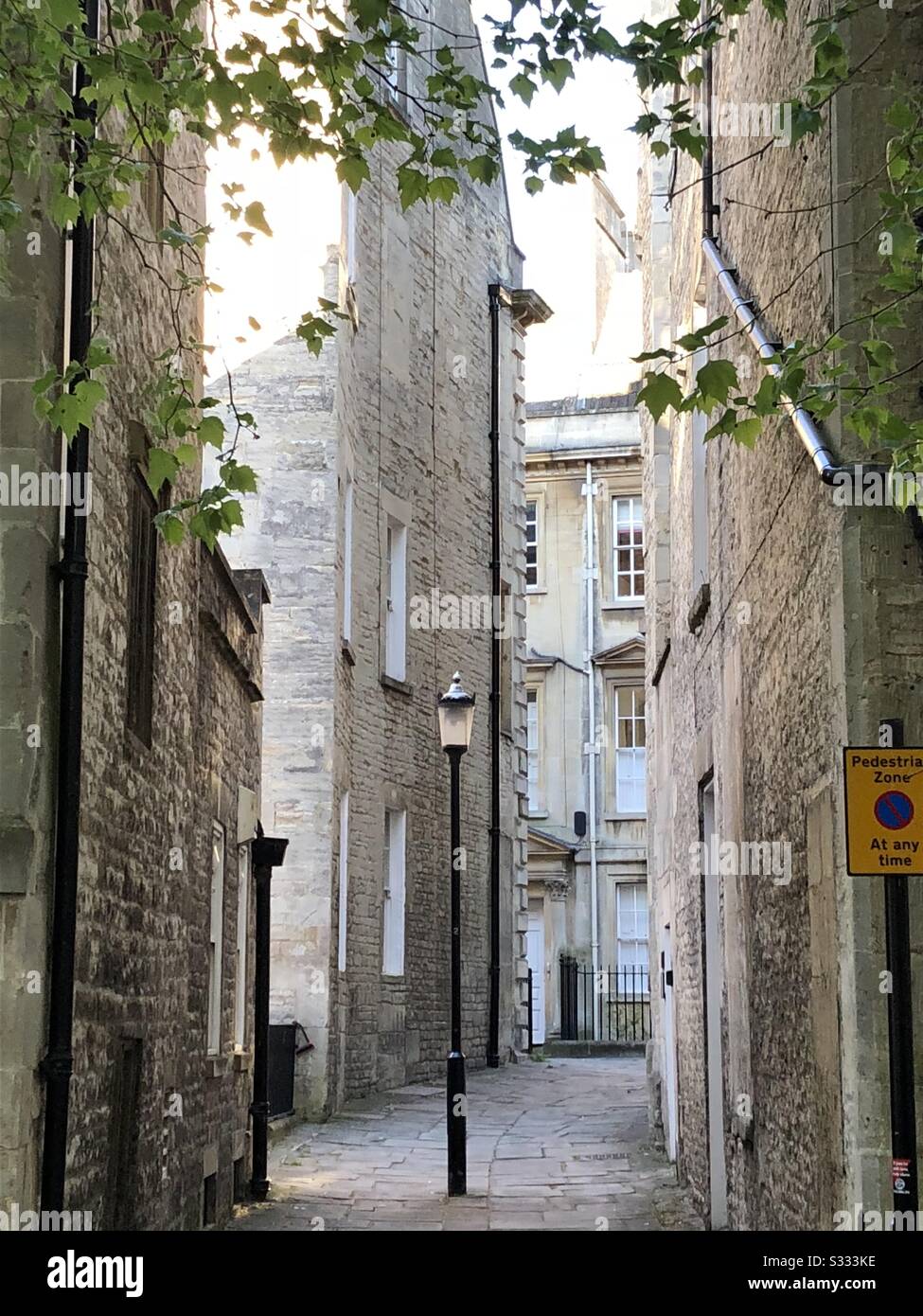 Bath stone houses hi-res stock photography and images - Alamy