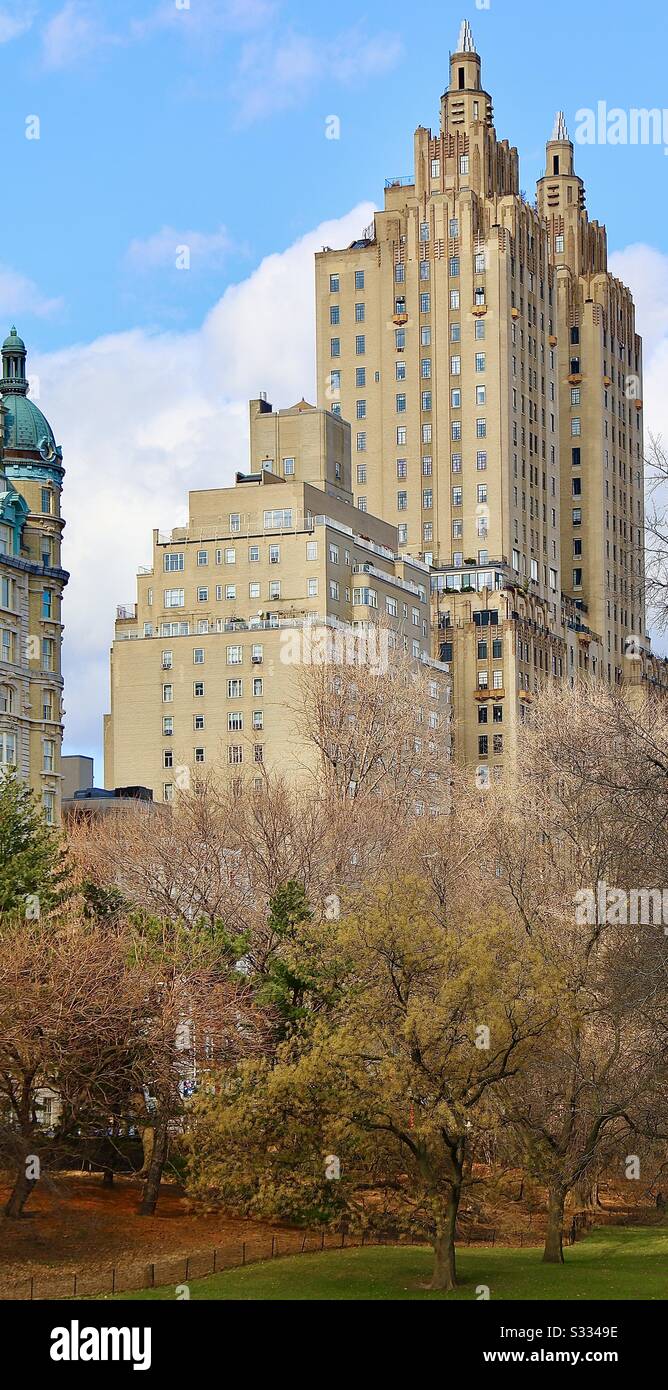 West side of the building hi-res stock photography and images - Alamy
