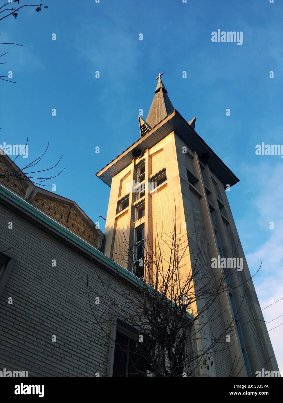 Canadian church with blue sky Stock Photo - Alamy