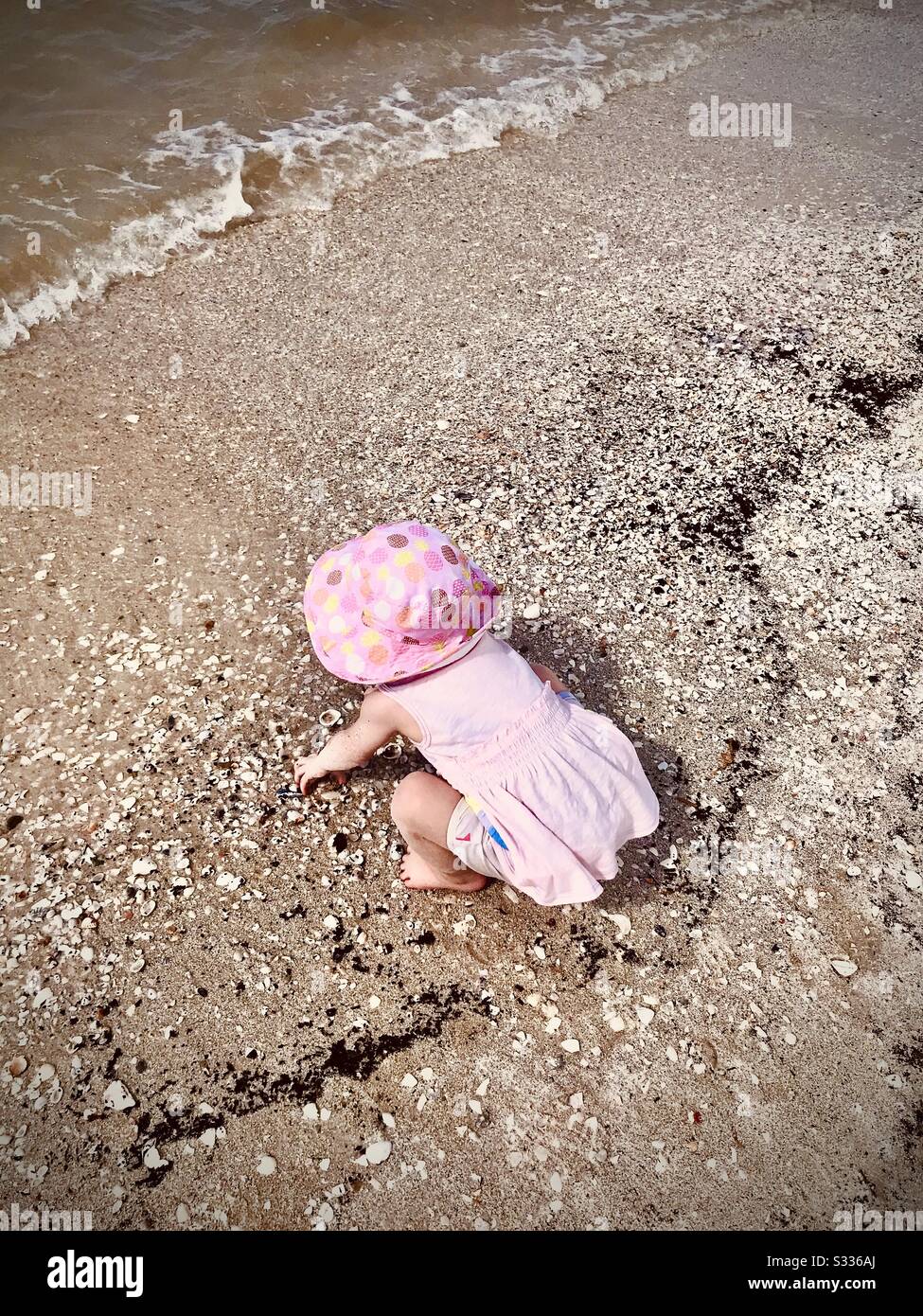 Baby sand beach hi-res stock photography and images - Alamy
